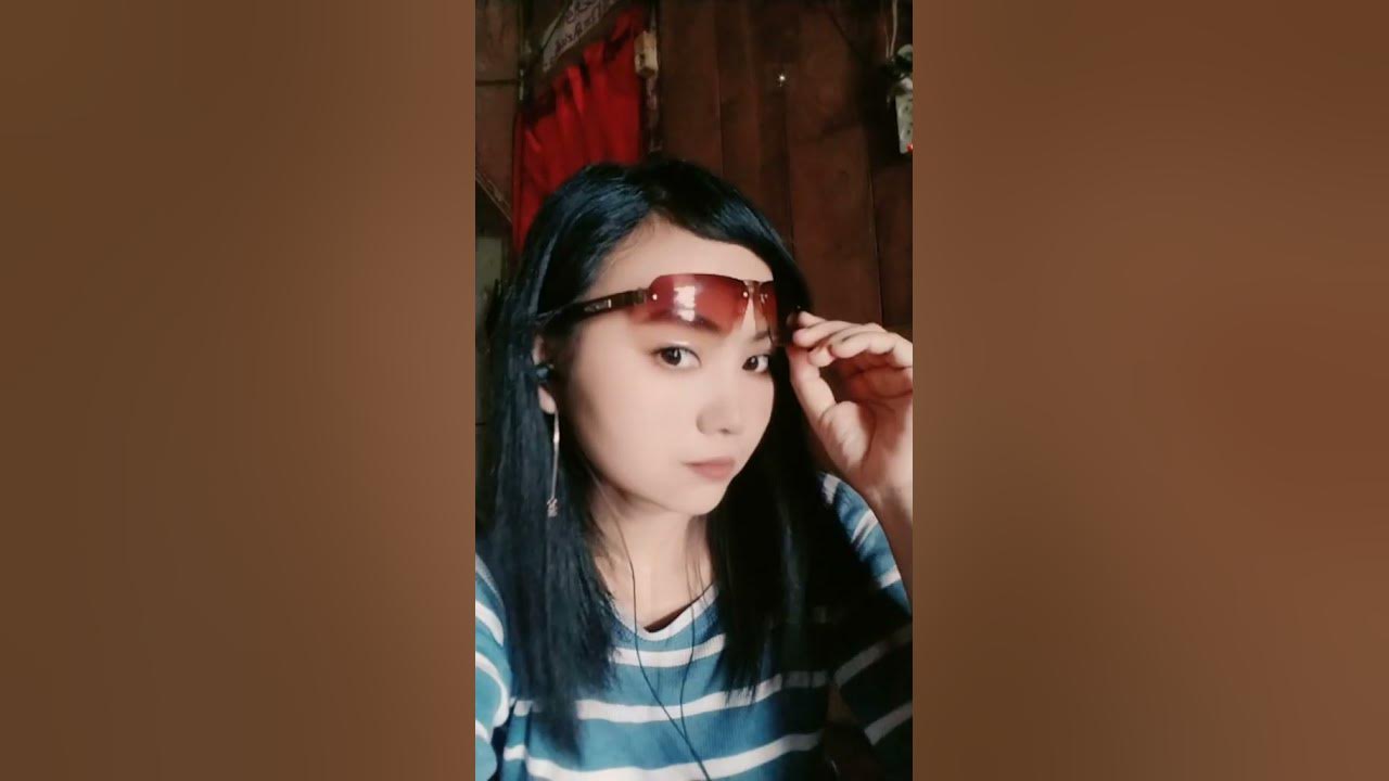 Hiburan Dunia Halu - YouTube