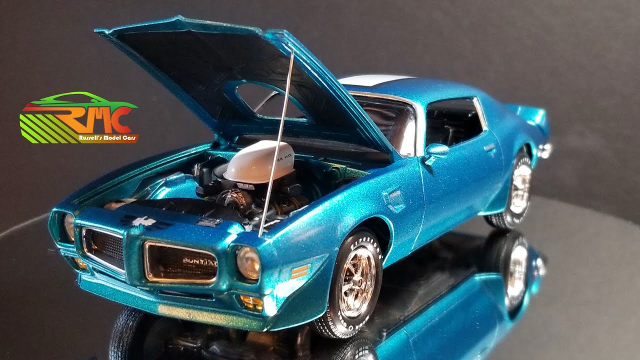 Level Model Kit 1970 Pontiac Firebird 1/24 Scale Model, 44% OFF