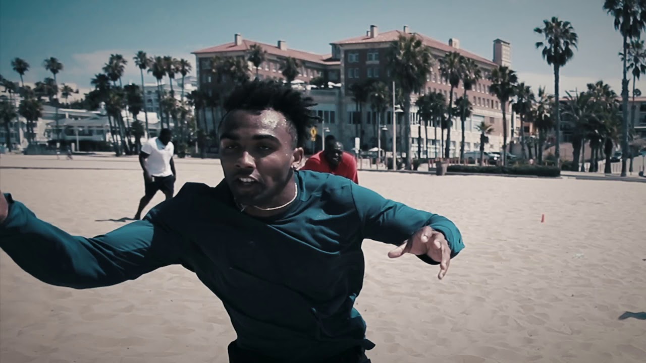 Jamal Liggin Training x Bose headphones - YouTube