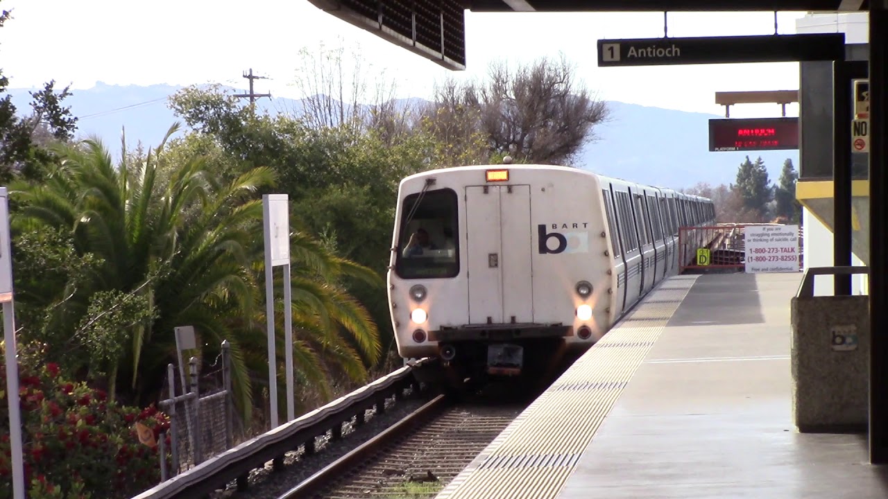 Bart Train - C1 Alstom #331 Antioch Bound Yellow Line Arriving into ...