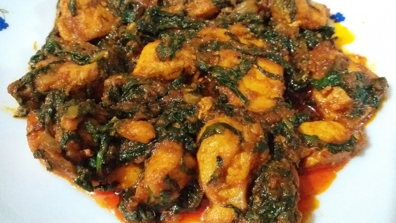 পালং শাক দিয়ে মুরগির মাংস রান্না/Palak Chicken Recipe/Spinach Chicken ...