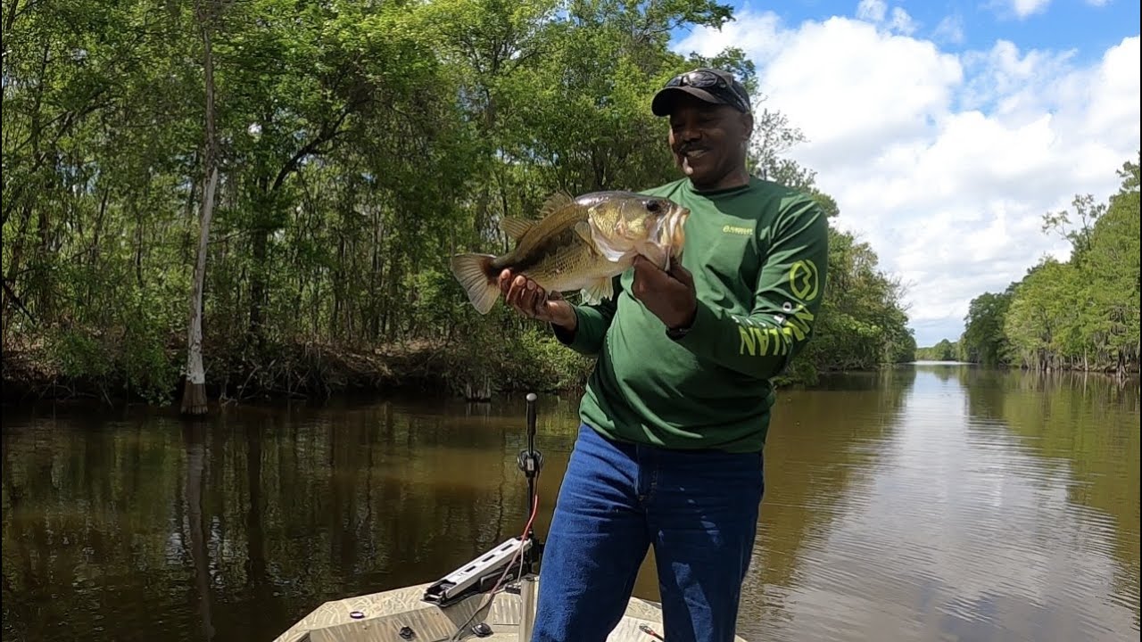 South Louisiana Bass & Sac-A-Lait - YouTube