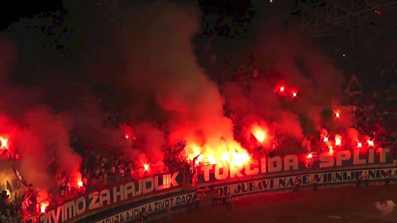 HD - Big Pyro Show from Torcida Split (Hajduk Split vs. Inter Mailand 0 ...