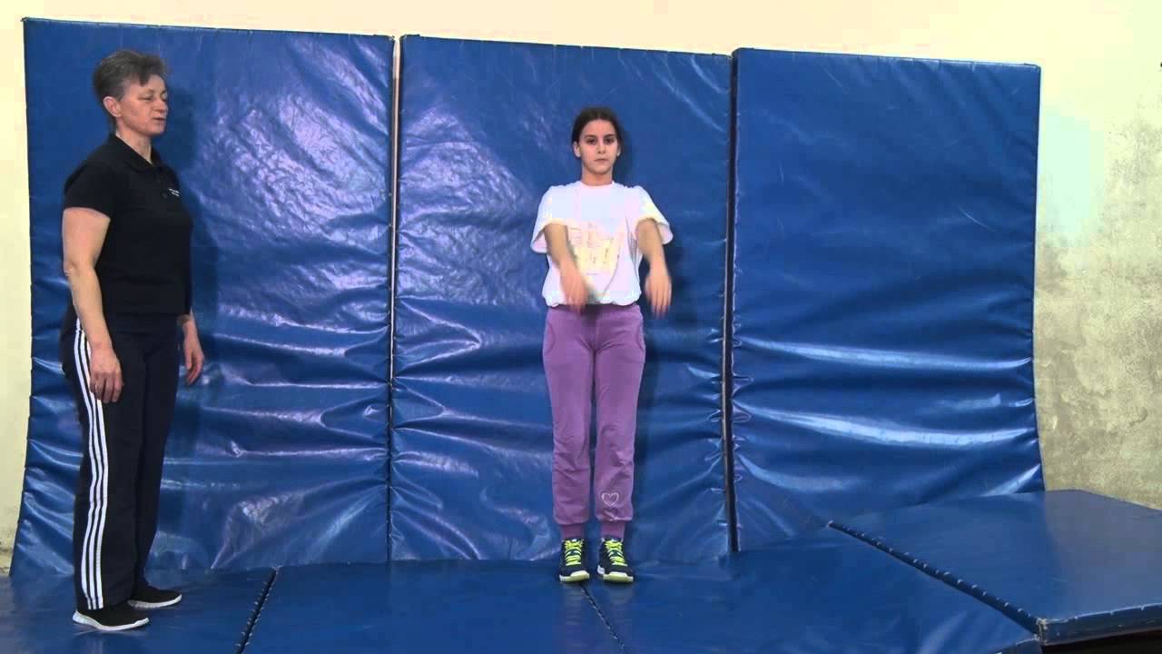 Gimnastika: Kolut napred i nazad - Metodika - YouTube