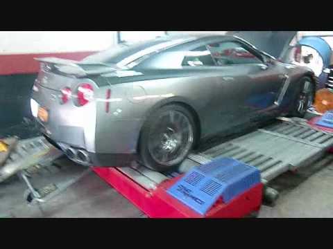 Top Level Performance R35 Nissan GTR Turbo Kit & Dyno - YouTube