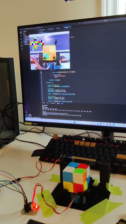 2x2 Arduino Rubik's Cube Solver - YouTube