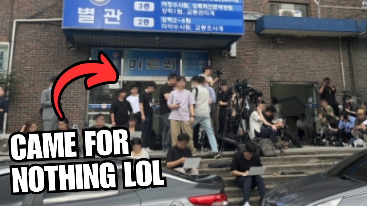 BTS Suga Leaves Reporters Looking Dumb - YouTube