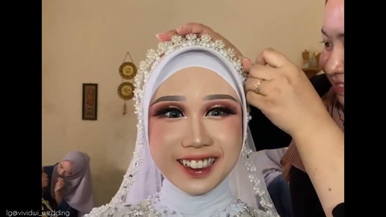 PASANG HIJAB MODERN UNTUK PERNIKAHAN ALA MUA VIVIDWI WEDDING - YouTube
