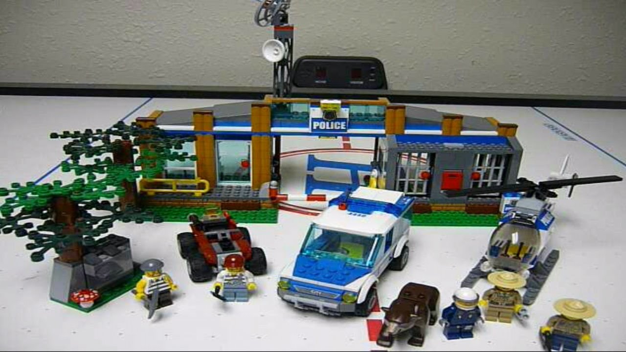 LEGO City 4440 Forest Police Station Review - YouTube