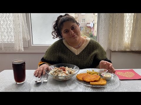 SİZİNDE SORULARINIZI CEVAPLAMIŞ OLABİLİRİM (MANTI-SİNİTZEL) MUKBANG TÜRKÇE