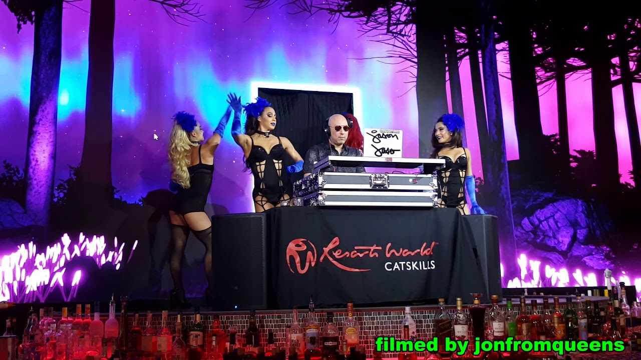 Go Go Dancers at Resorts World Catskills (August 2019) - YouTube