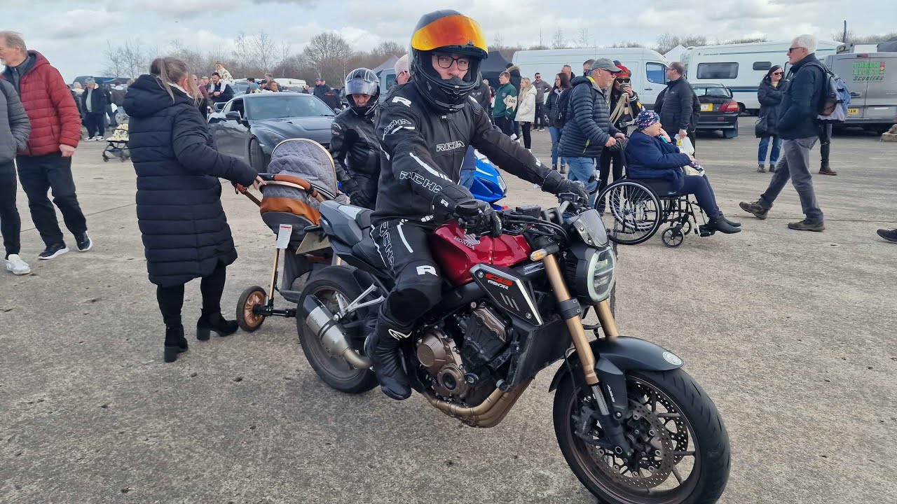 CB650R Drag Racing @ Elvington Straightliners Event 100m 2025 - YouTube