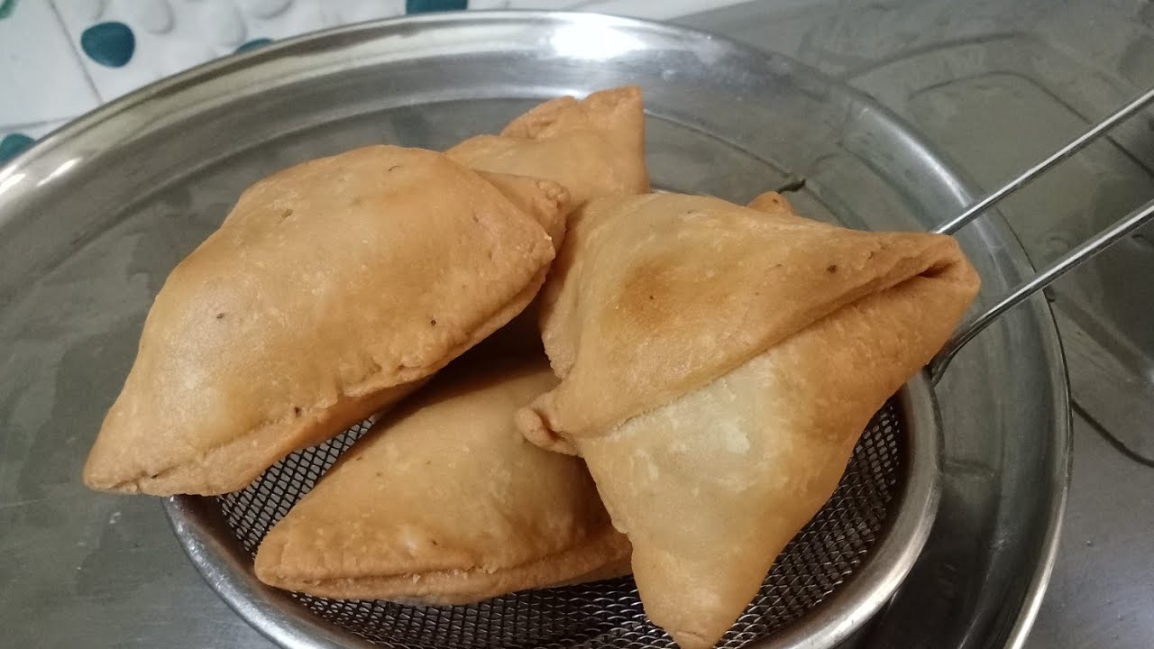 🔴 live watch homemade recipe tasty masala aalo samosa with chutney # ...