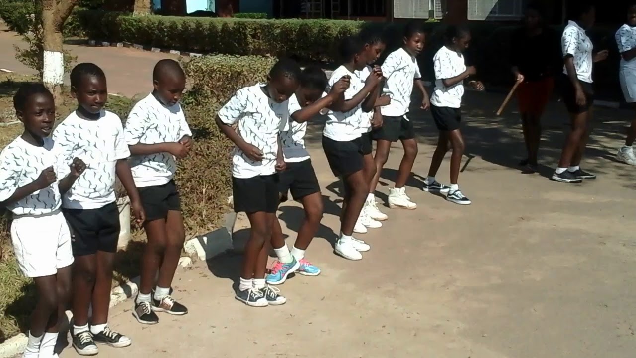 SIR JOHN KENNEDY PRIMARY SCHOOL KADOMA MARIMBA AND DANCE MR MATEYO 2018 ...