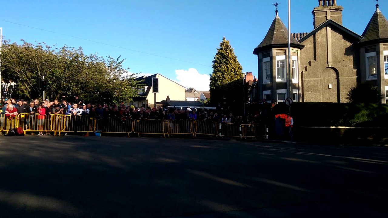 IOM TT 2015 bottom of Bray Hill - YouTube