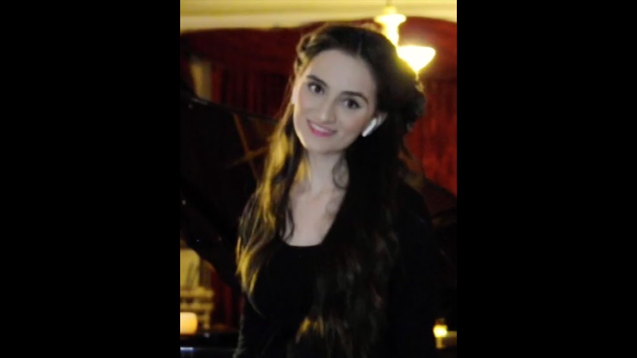 Sophia Parigi sings Dont Get Around Much Anymore = piano accompaniment ...