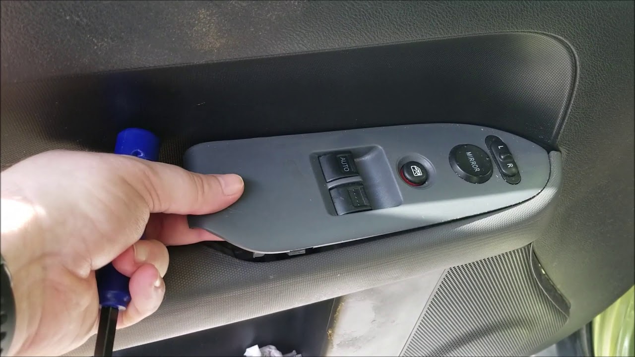 Window Switch Replacemnet In A 2006 Honda Element - YouTube