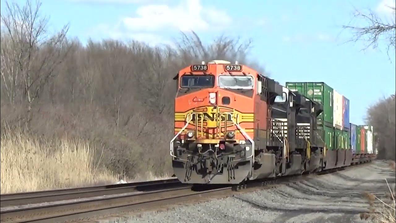 NS 23K Intermodal Dbl Stacks by MP 210 4 on the Chicago Line 4 14 22 BNSF on point - YouTube
