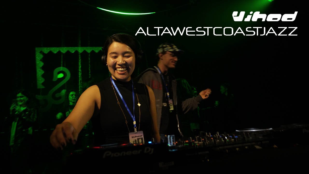 Soulful House Mix from Almaty | Altawestcoastjazz | Keep Hush - YouTube