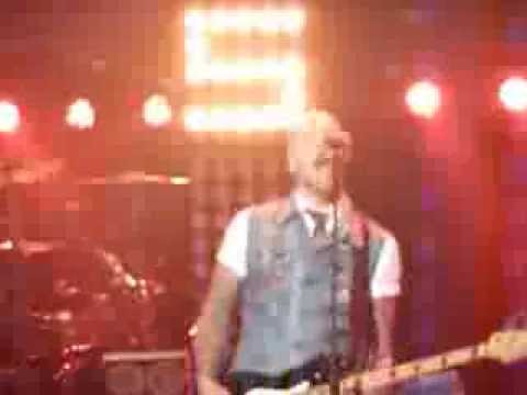McFly -10th Anniversary Concert - Year 3000 (with Busted) - Royal ...