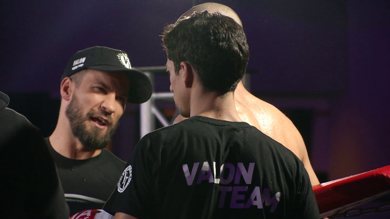 Redouan Ettetuani (Valon Team) vs Antoni Biondolillo (Team Bloom ...