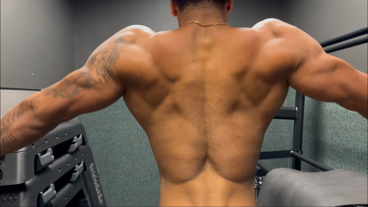 Bulk Day 3 – Back - YouTube