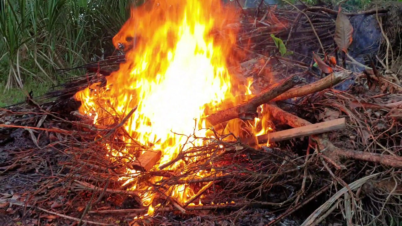 Bermain Dengan Api. - YouTube