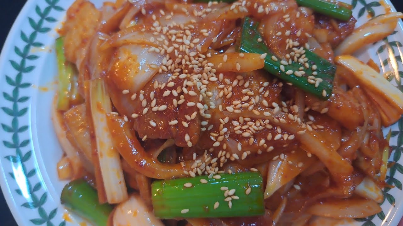 세상 쉬운 양념비율로 즉석에서 매콤한 제육볶음 만드는 방법 미리 재워놓지 않는 제육볶음 양념 Youtube