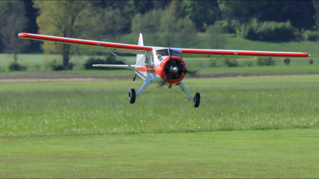 Beautiful 5 zylinder star engine in DHC-2 Beaver RC Plane - YouTube