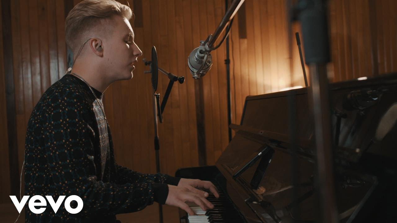 Tom Prior - Looks Like Rain (The Sunday Scene, Lock In Sessions Vol.1 ...