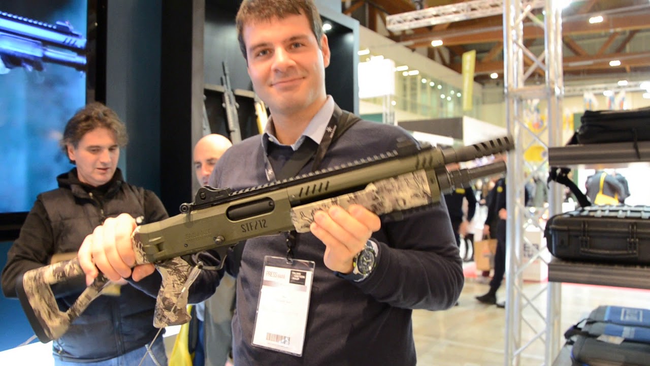 HIT SHOW 2018: Fabarm STF12 VIPER - YouTube