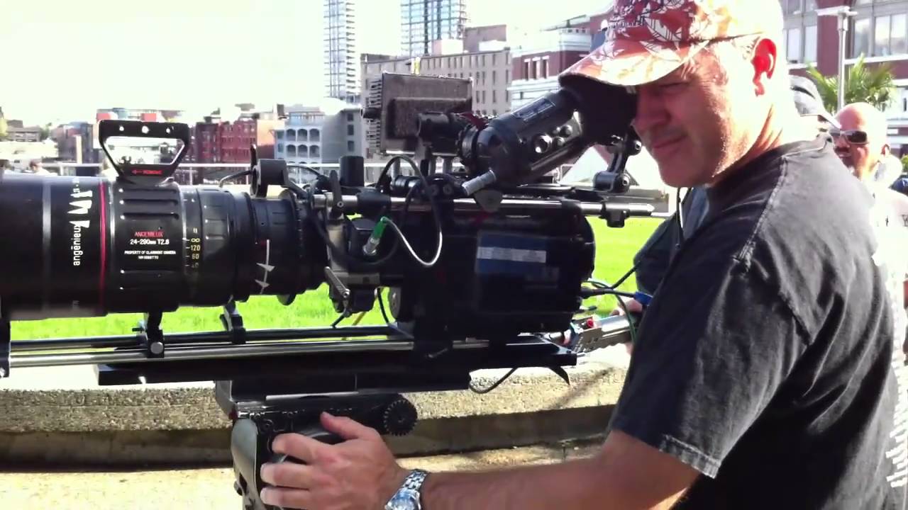 Red Camera MX vs. Iphone 4 HD - YouTube