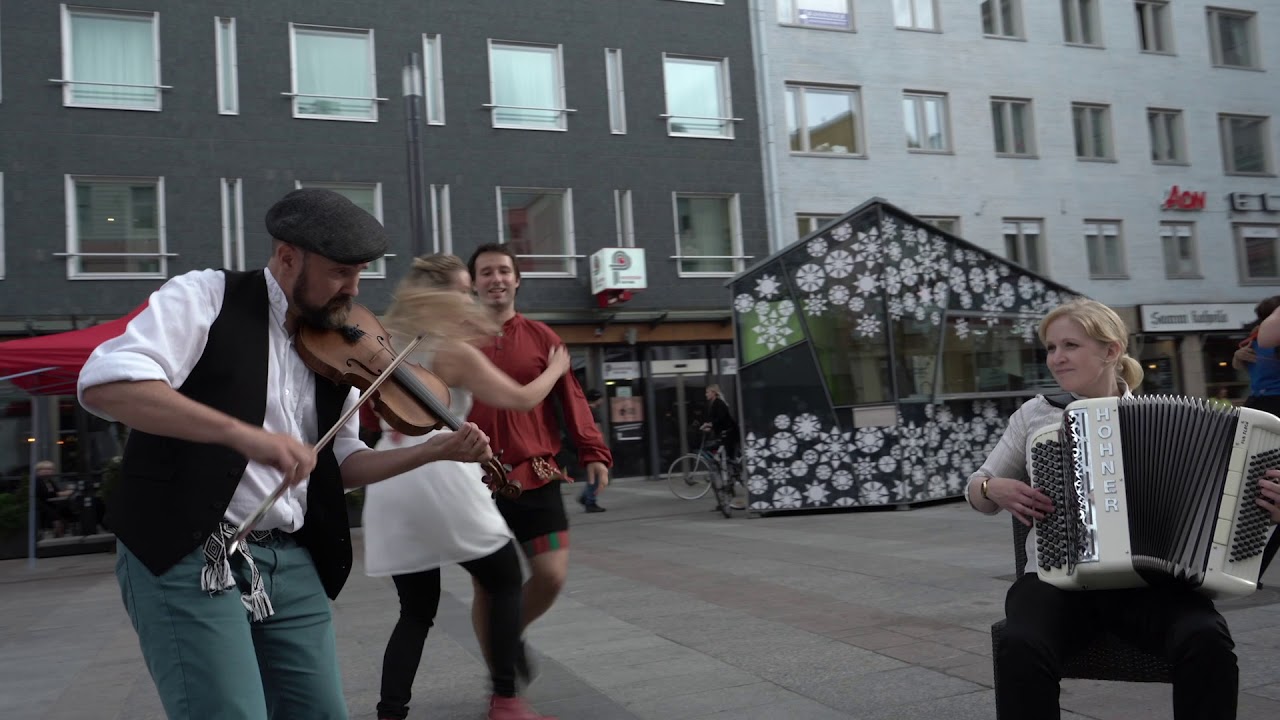 Jenkka: Puolenvaihtojenkka - Svengi - YouTube