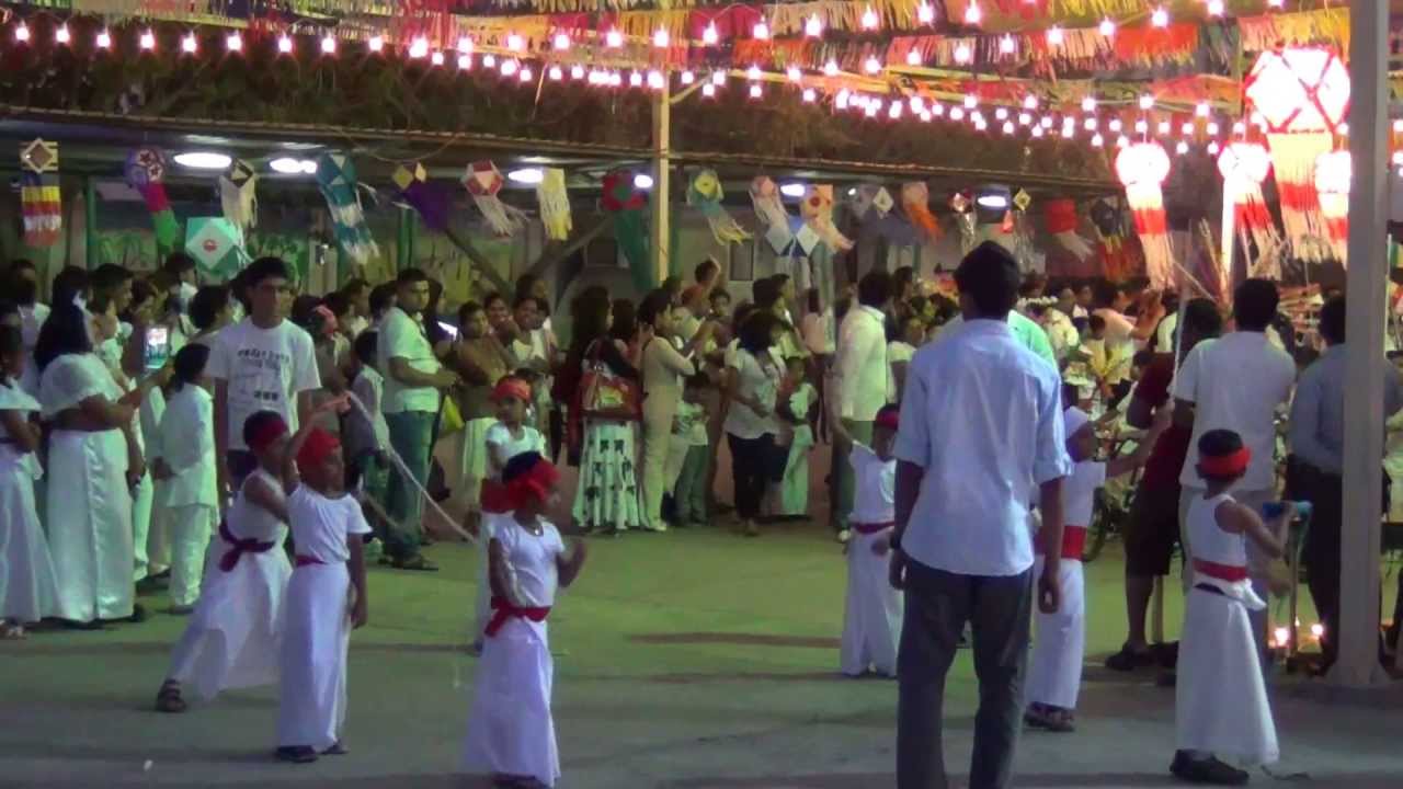 Vesak Perahera at SSLSD Vesak Festival 2013 - YouTube