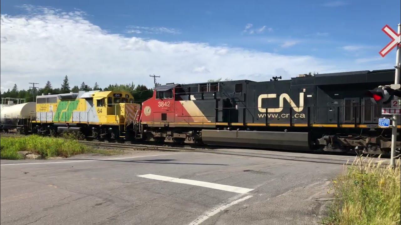 CN 532:CN 3185 NS 8162 RS 64 at Chambord,Qc 08/28/2022 - YouTube