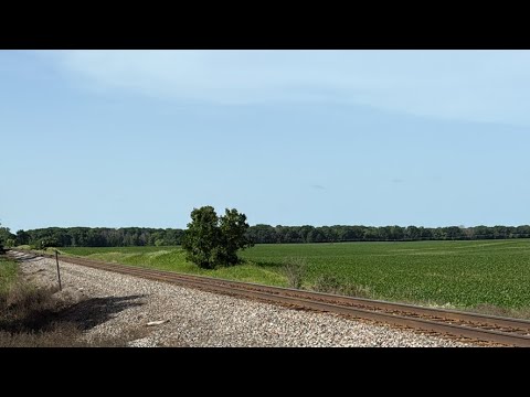 UP 6666 Leading Coming North on a Coke Train - YouTube