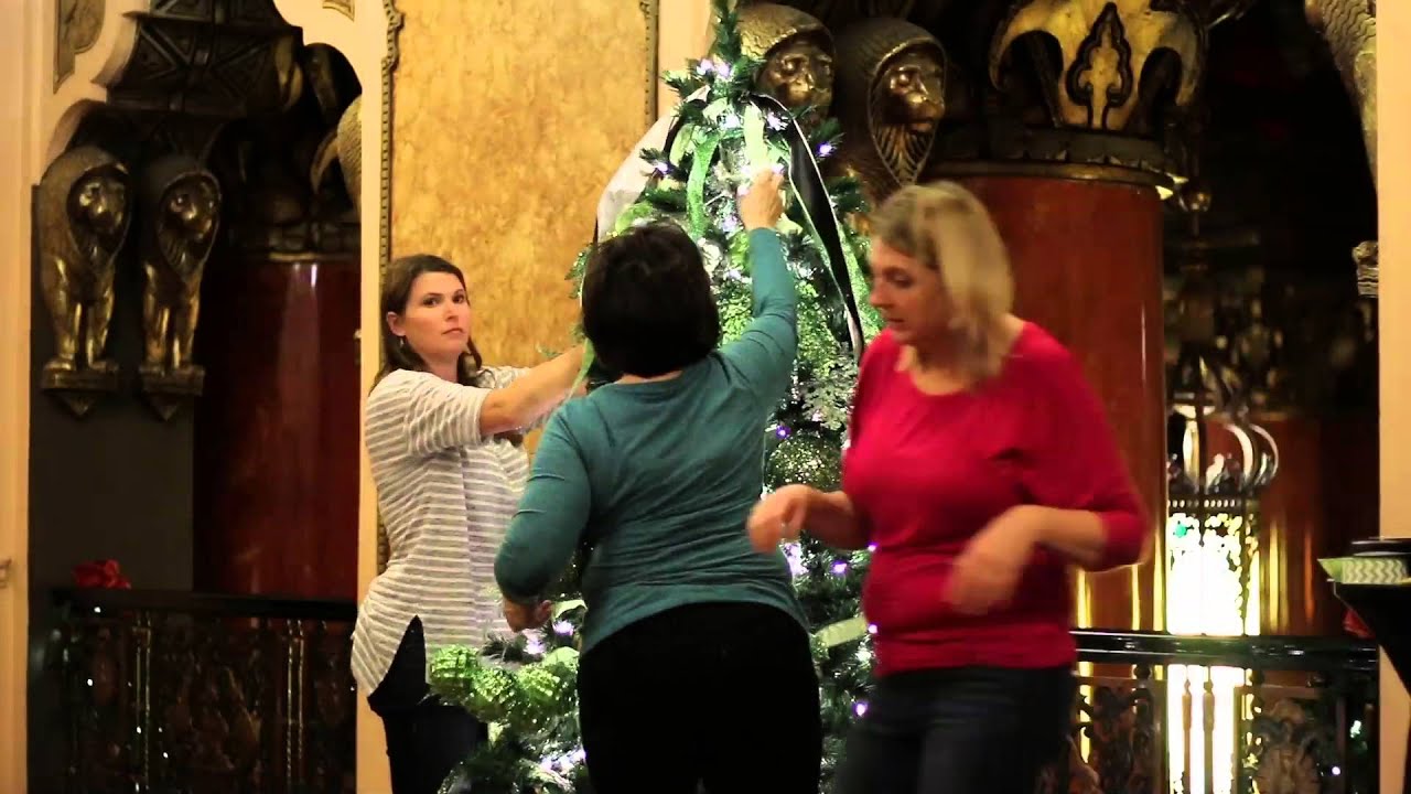 Wicked Christmas Tree at the Fabulous Fox! 2015 - YouTube