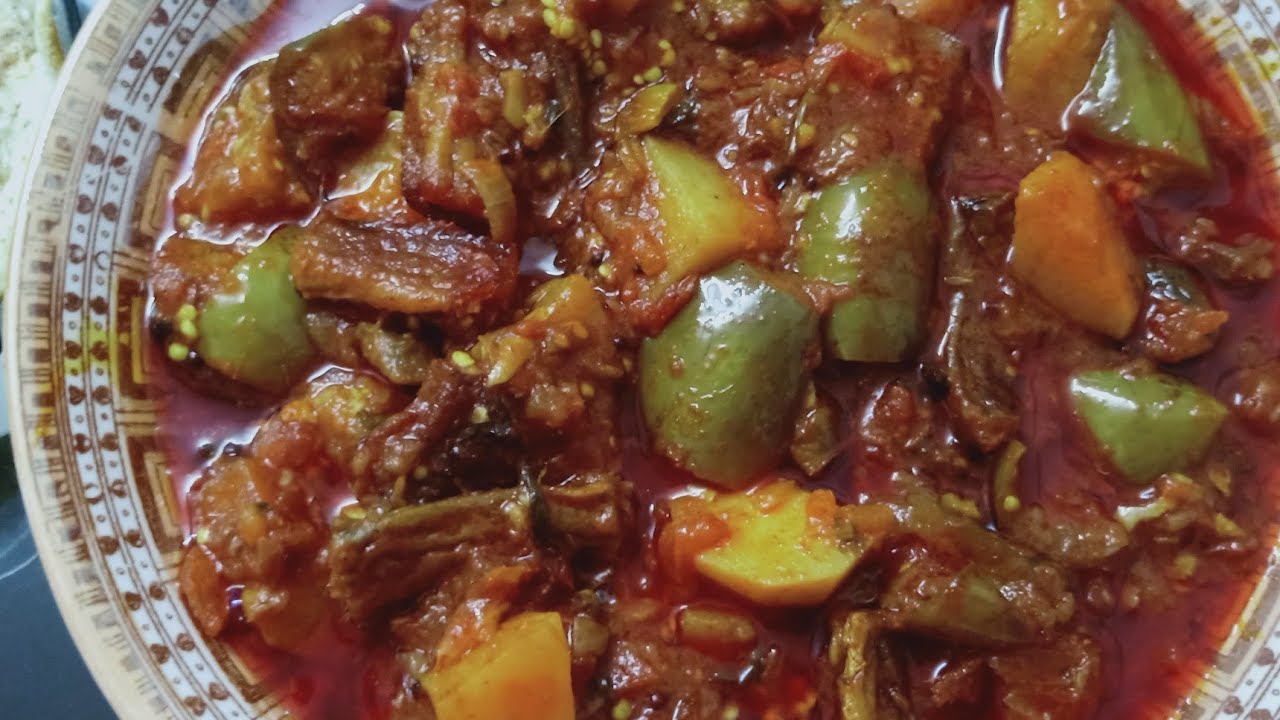 Aagri Mix Sabji with Sukha Bombil | सूके बोम्बील मिक्स भाजी मसाला - YouTube