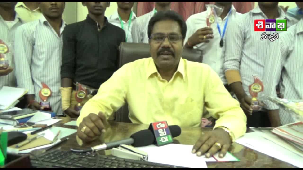 02 02 2016 GUDUR LO POLTECHNIC PRINCIPAL MAJOR PS REDDY GARU PRESS MEET ...