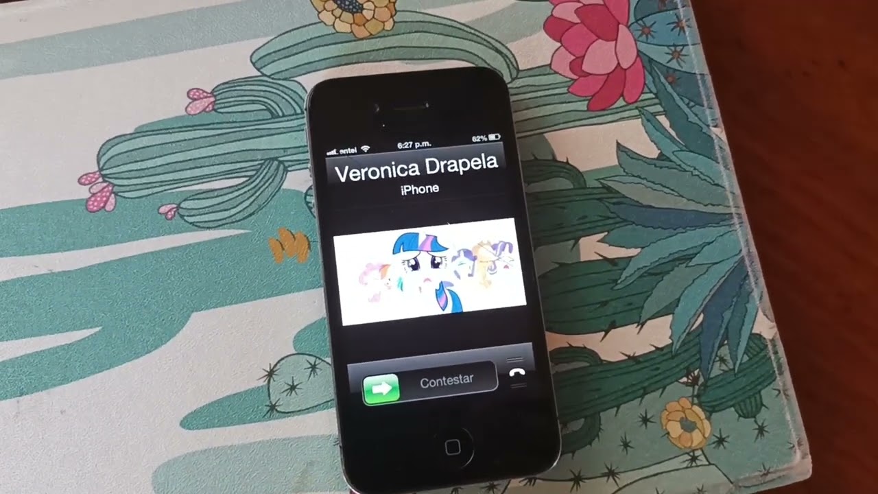 iPhone 4S incoming call #4 - YouTube