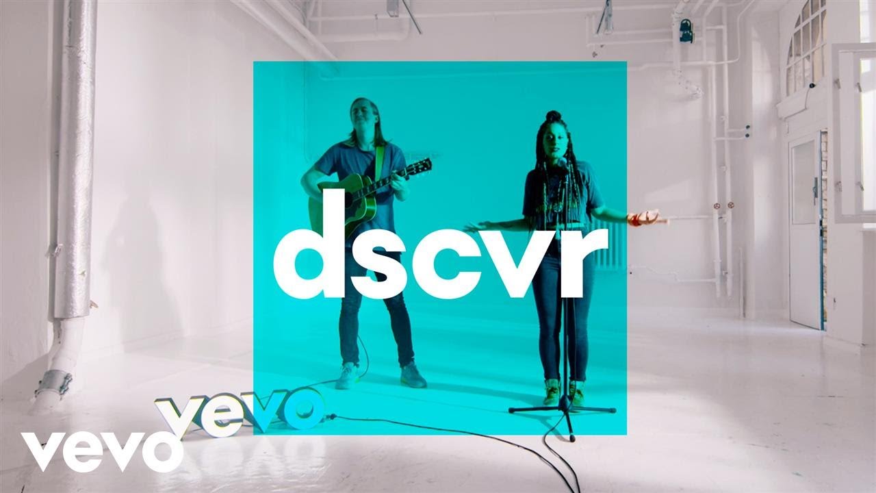 Amanda - Blau - Vevo dscvr (Live) - YouTube