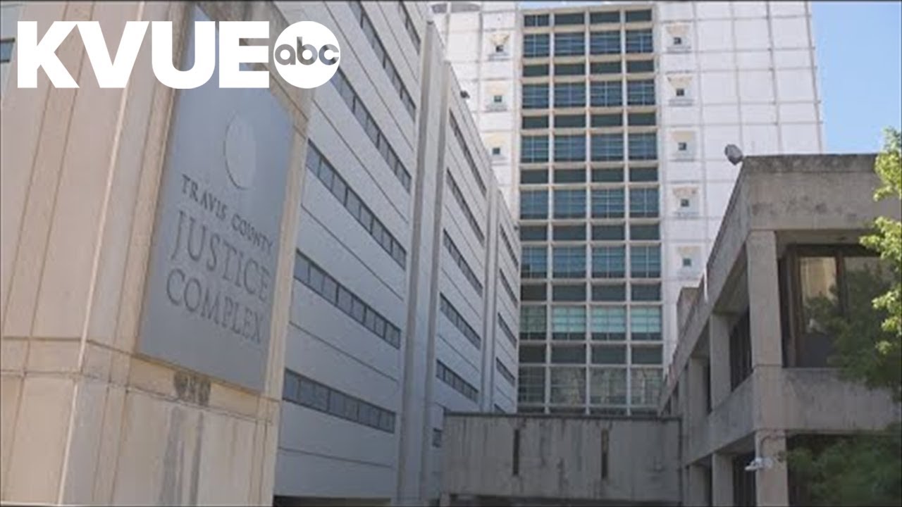 ACLU sues Travis County, calls for lawyers at first court appearances - YouTube