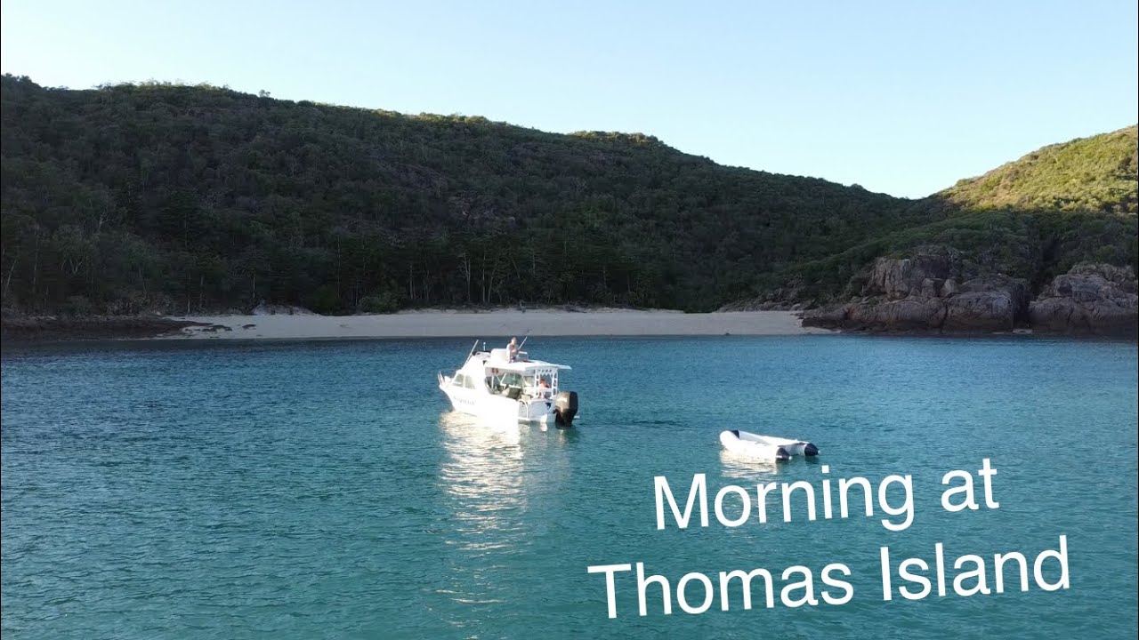 Thomas Island at Whitsundays - YouTube