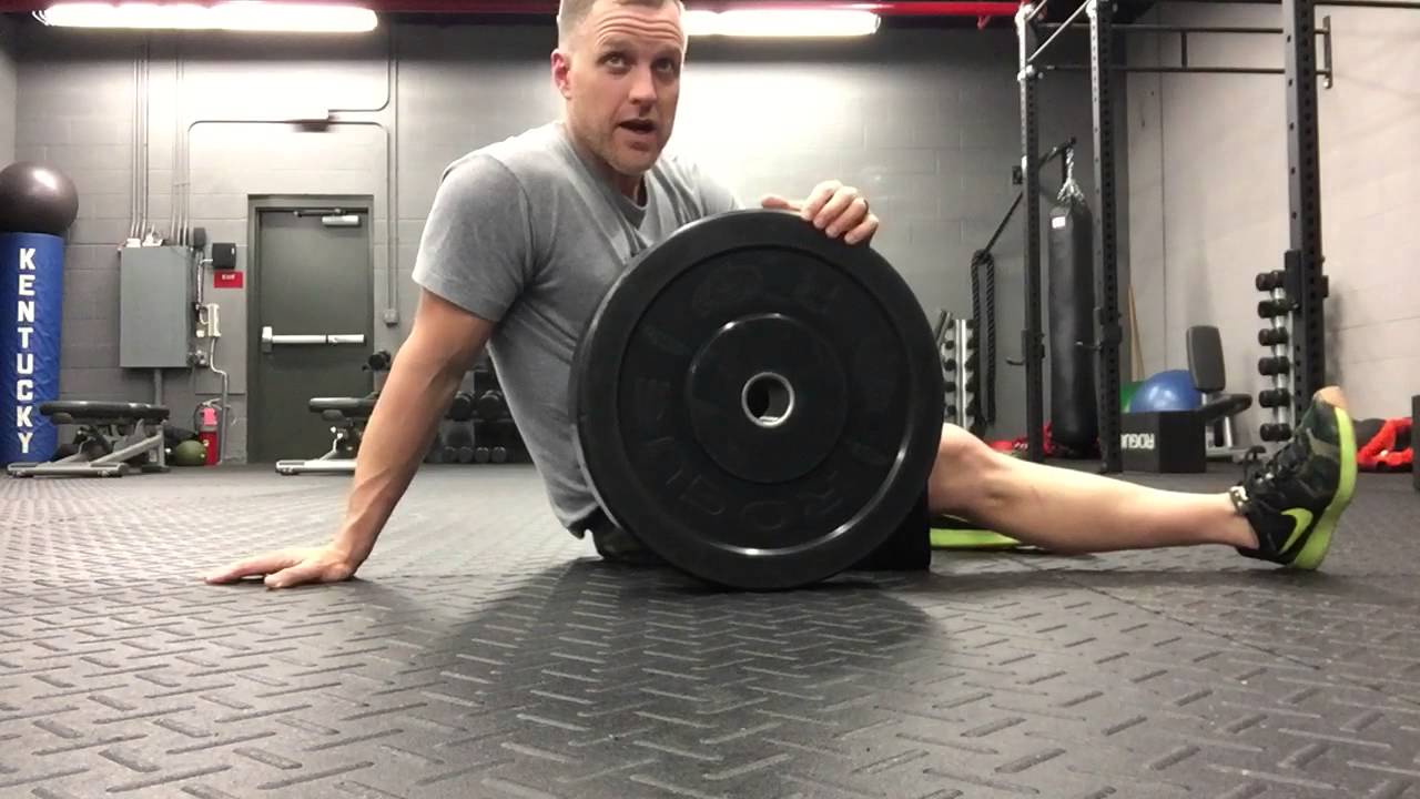 BullFitness - Plate Chest Press - YouTube