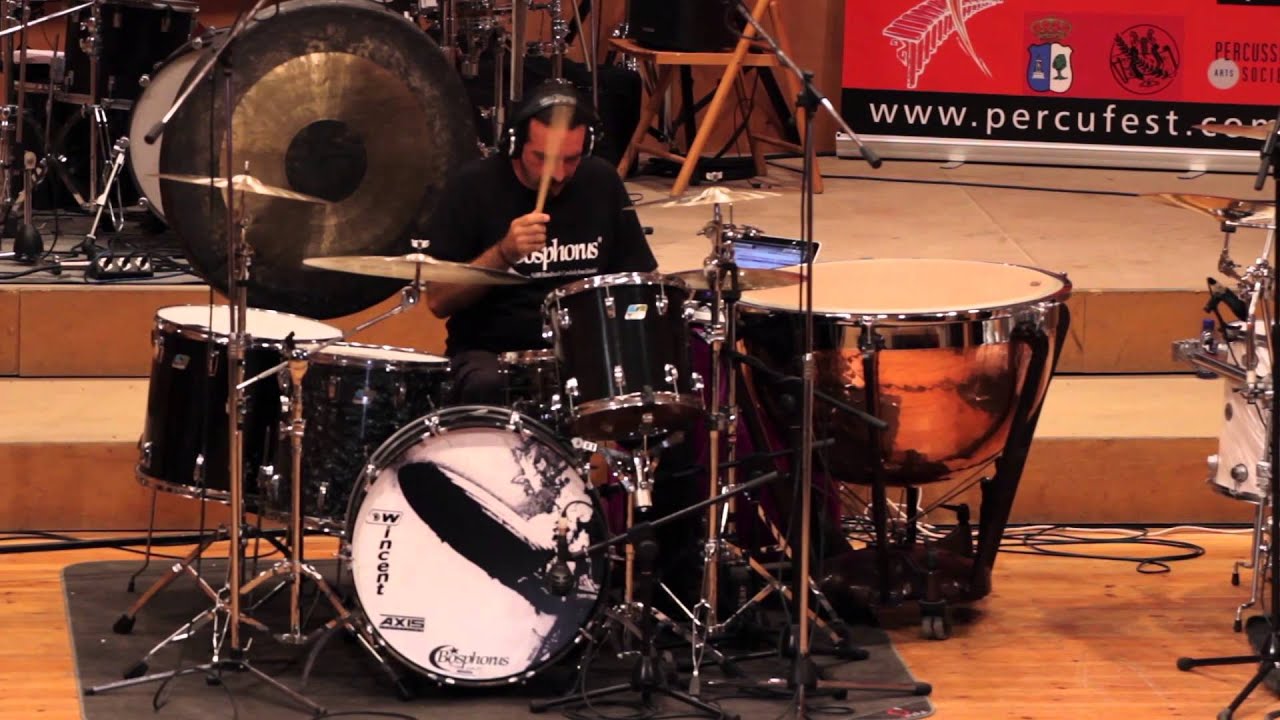 Manolo CASCALES (BATERÍA) Drum Clinic PercuFest 2013 - YouTube