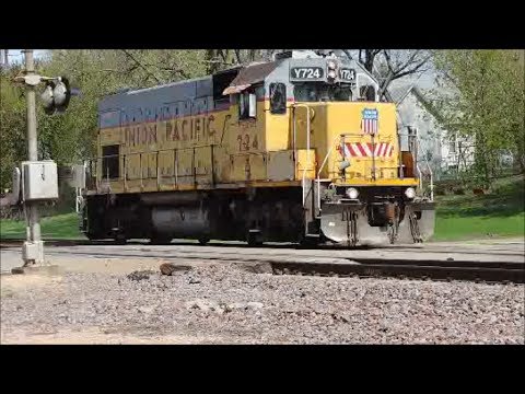 Union Pacific 1 Engine Power Move with UPY 724 a EMD GP15AC in Dixon IL ...