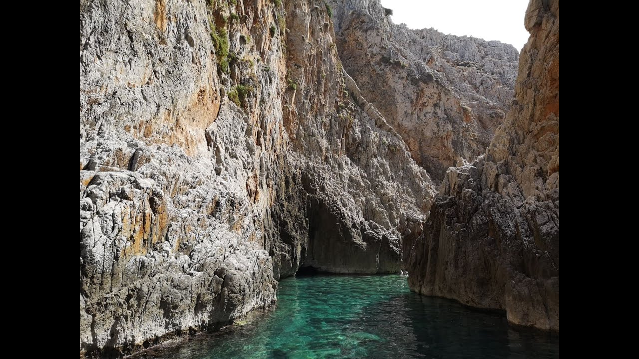 ΧΑΝΙΑ | Η ΑΓΝΩΣΤΗ ΠΑΡΑΛΙΑ ΔΙΠΛΑ ΣΤΑ ΣΕΪΤΑΝ ΛΙΜΑΝΙΑ - YouTube