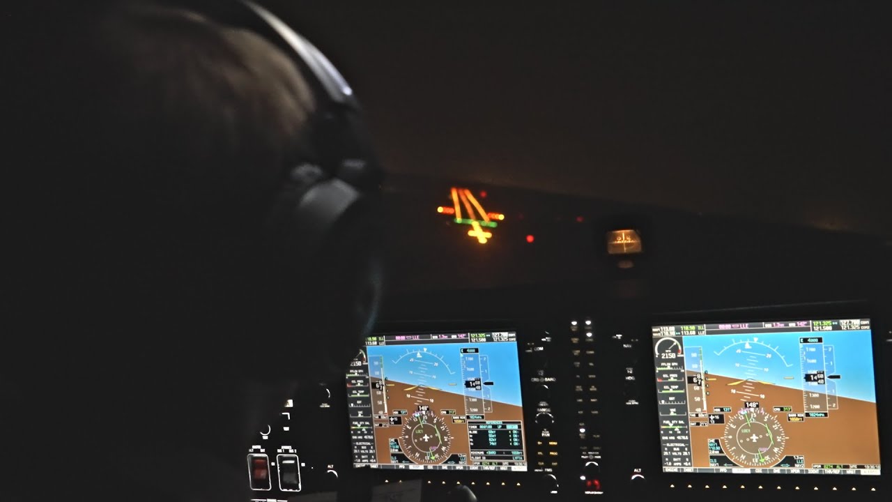 Night IFR Flight to Reus & Circling Approach in Lleida | Cessna 172 ...