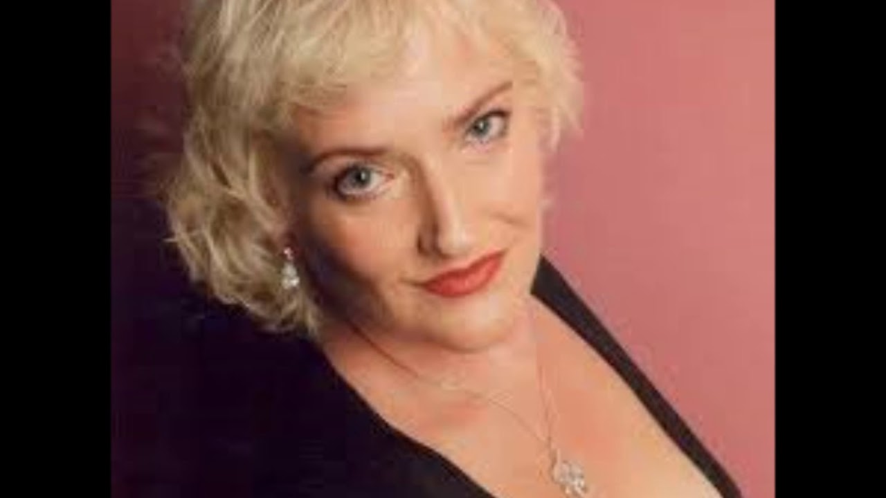 Clarice Williams Chats with Lee Jay - YouTube