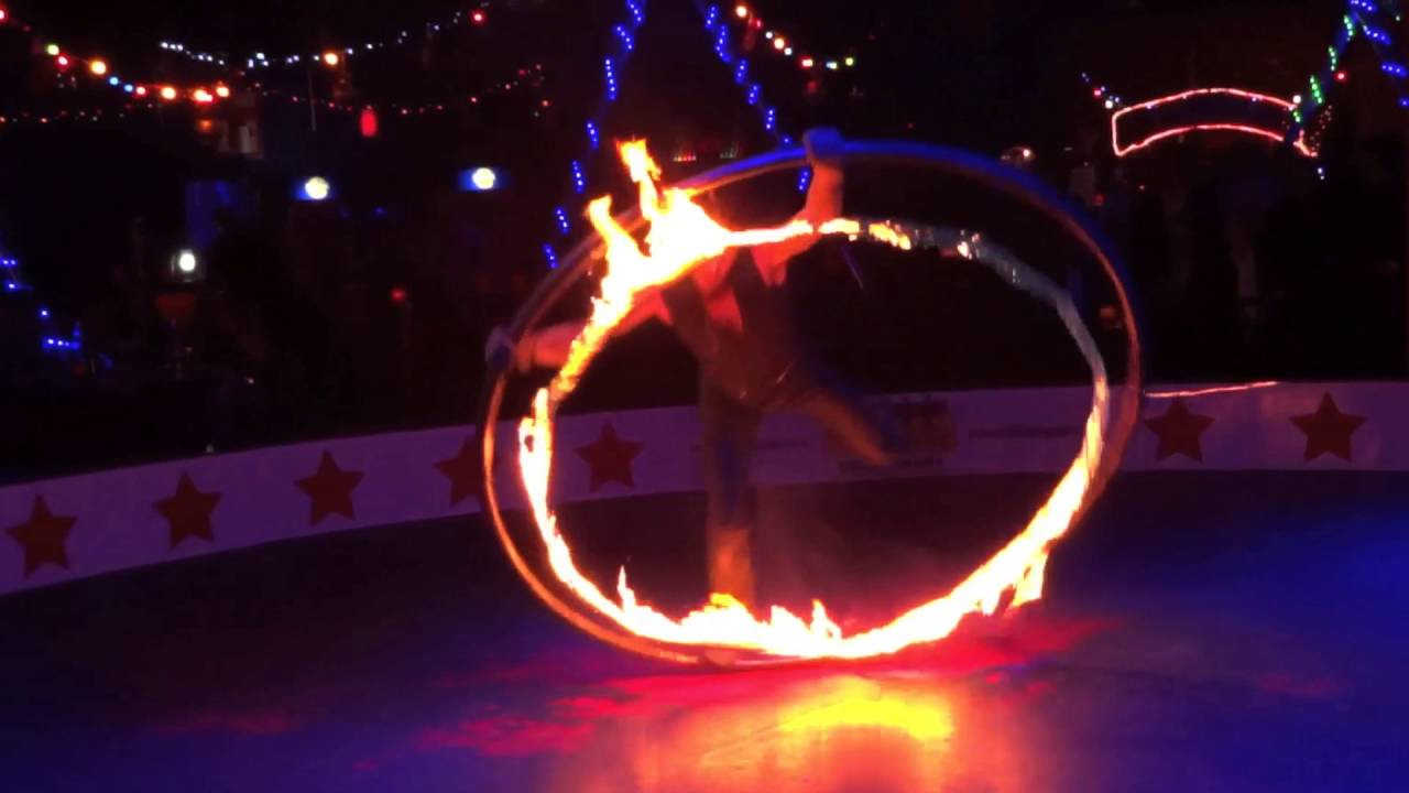 Sri Kanta - Roue Cyr en feu - YouTube